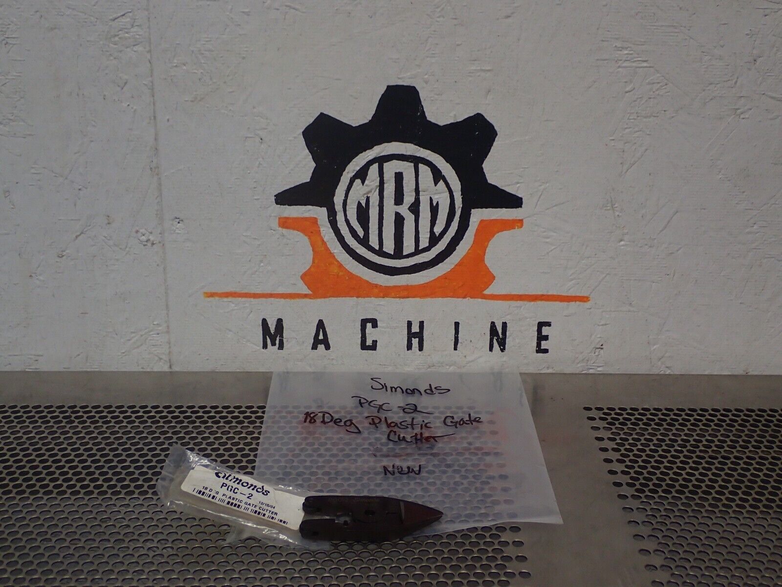 Simonds PGC-2 5914-1 18 Degree Plastic Gate Cutter New Old Stock See A – MRM Machine