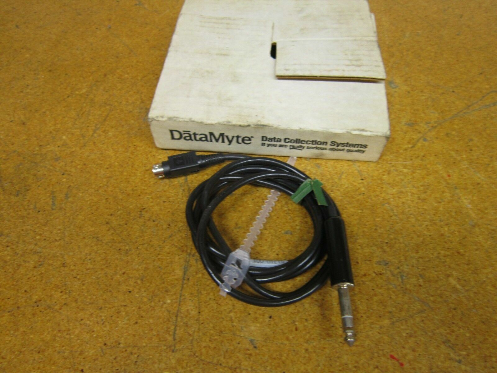 DataMyte 91710-001 CA Air Gauge Connector New – MRM Machine