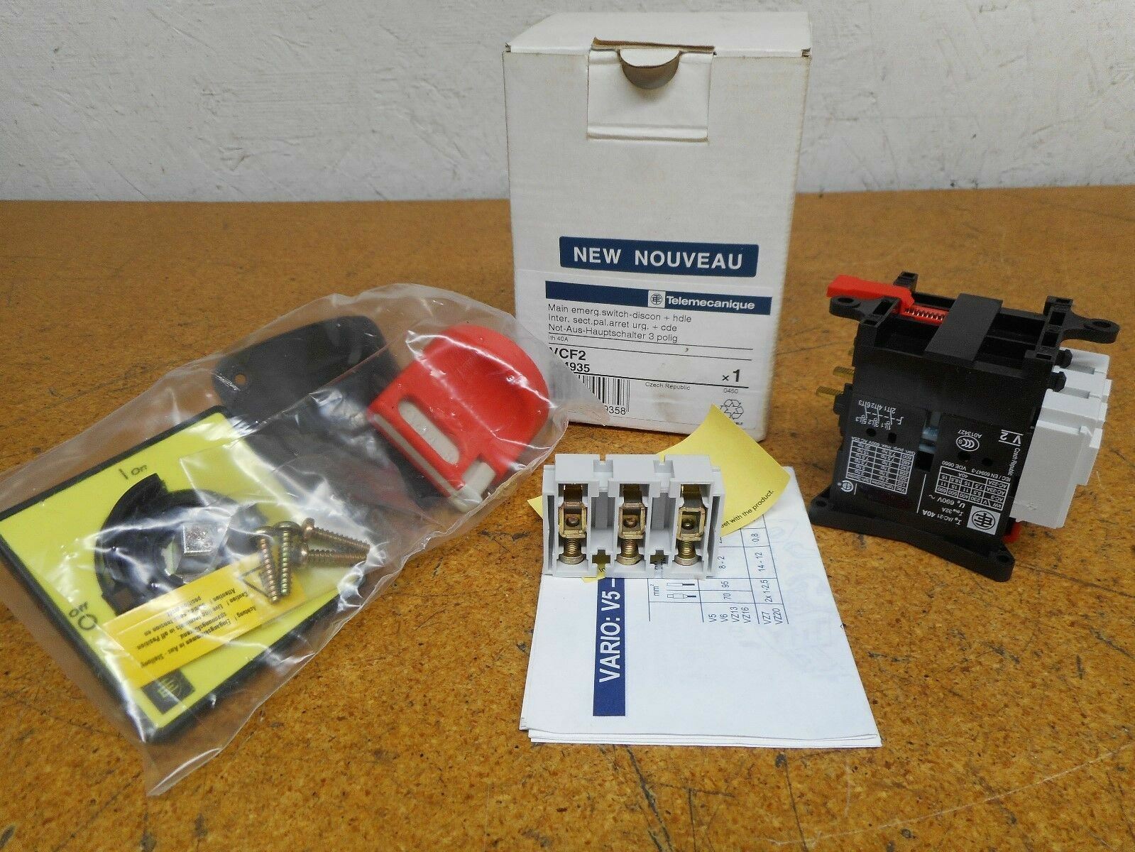Telemecanique VCF2 044935 Switch Kit 25A 600VAC New In Box Same Day Sh ...