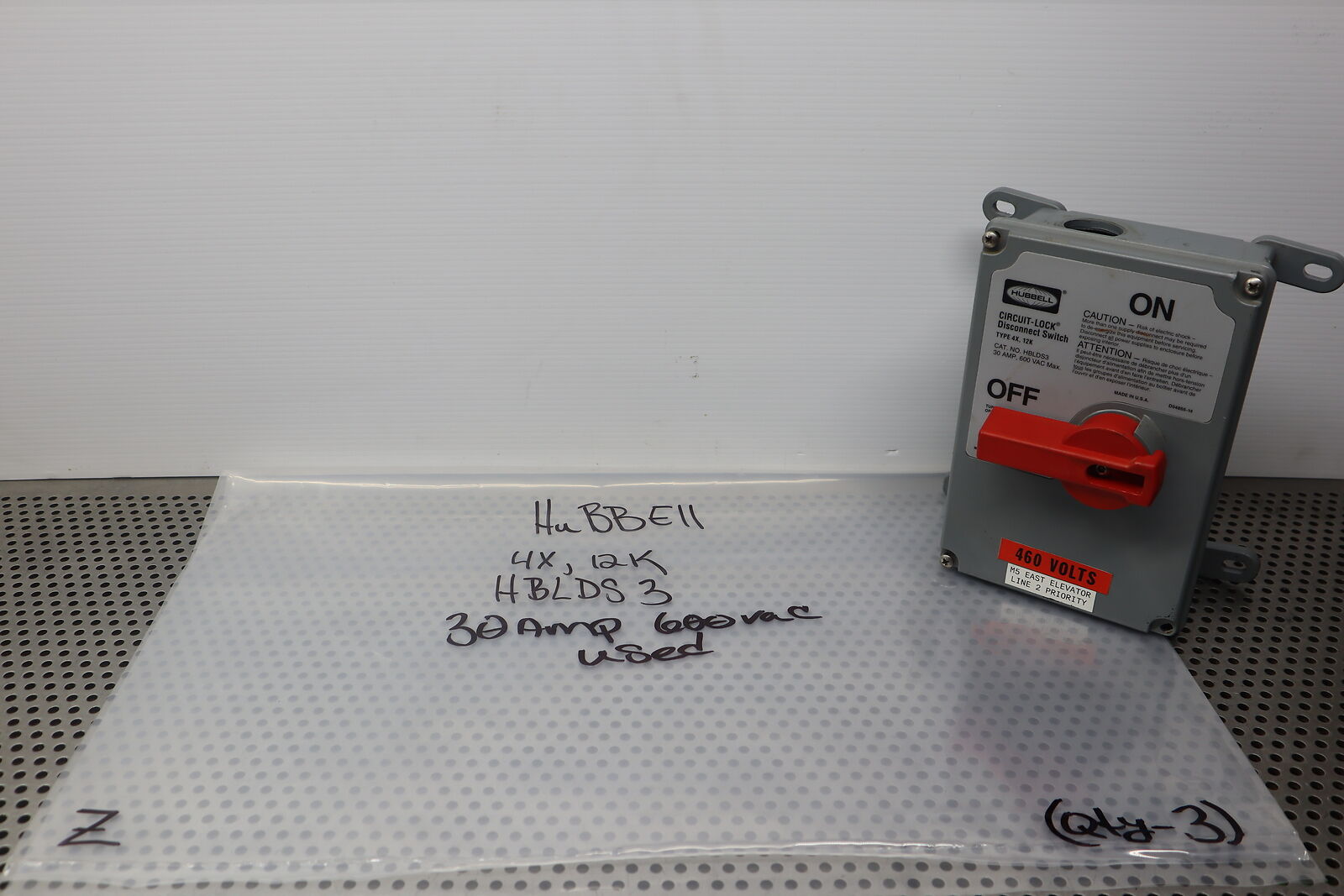 Hubbell HBLDS3 CIRCUIT-LOCK Disconnect Switch 30A 600VAC Used With War ...