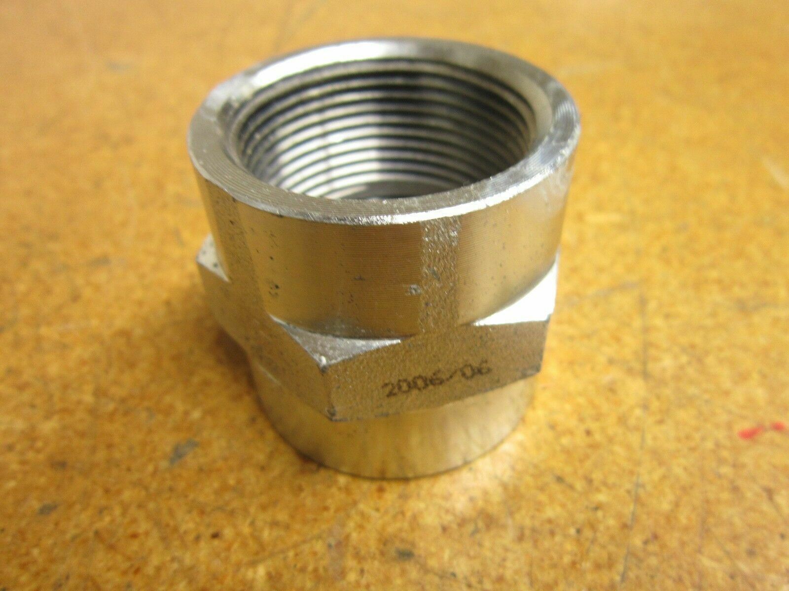 Bi-Lok 2006/06 Coupling 1-1/2" Inner Threads New Old Stock – MRM Machine