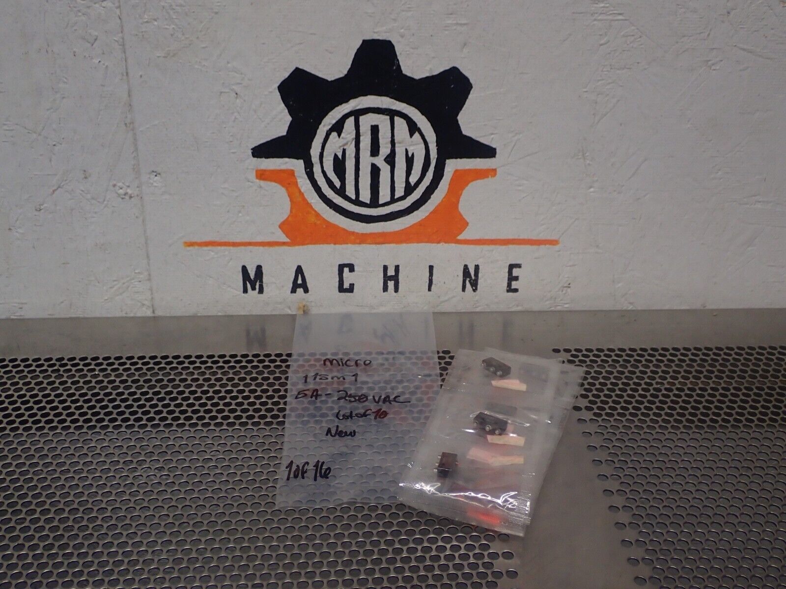 Micro Switch 11SM1 Snap Action Switches 5A 250VAC New Old Stock (Lot o ...