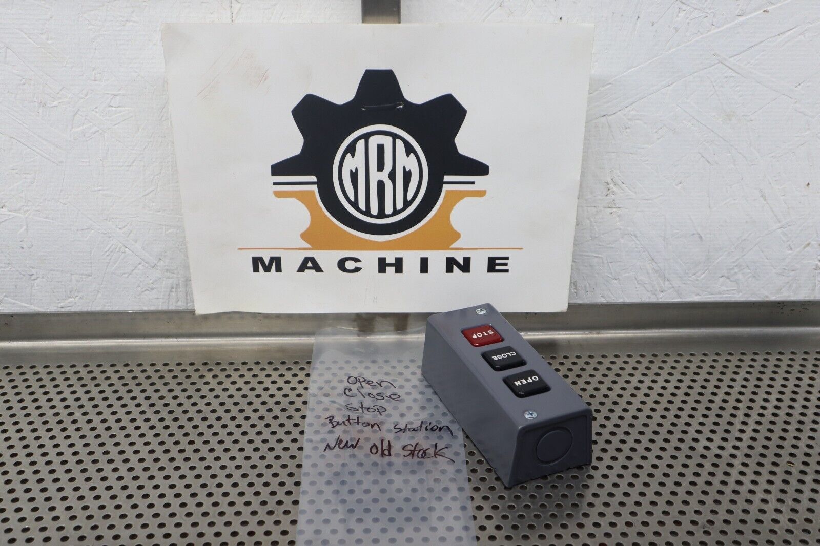 Pushbutton Station OPEN/CLOSE/STOP New Old Stock See All Pictures – MRM ...