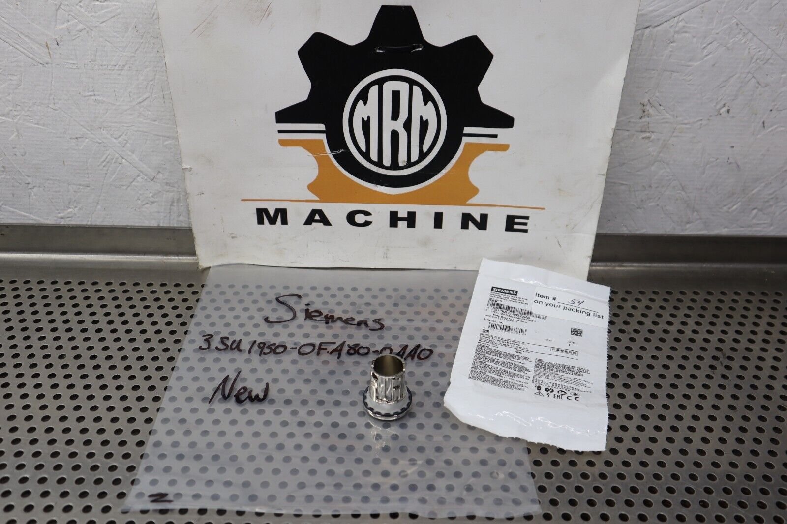 Siemens 3SU1950-0FA80-0AA0 Metal Blanking Plug For Panel New Old Stock ...